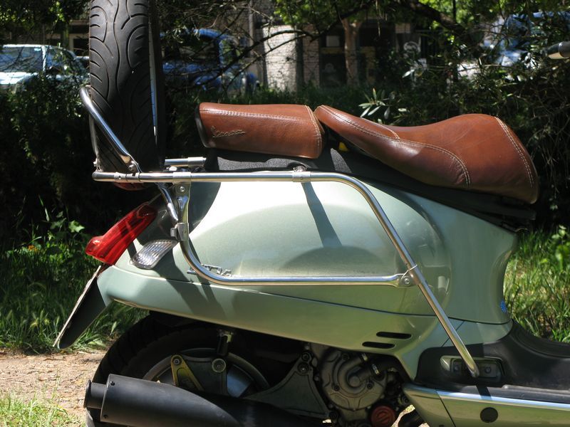 Modern Vespa : Modern Vespa Offroad Upgrades