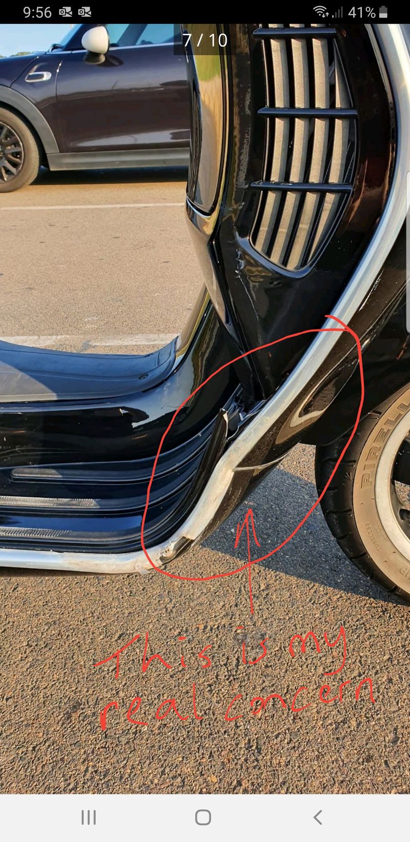 Modern Vespa : Damaged Vespa GTS 300 Is it worth buying to restore?