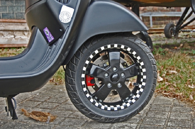 Modern Vespa : Wheel Hubs/Trims/General Wheel Ideas-what u got,what u like?