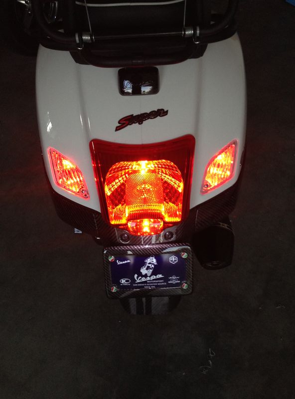 Modern Vespa : 2013 GTS Lighting upgrade to LED