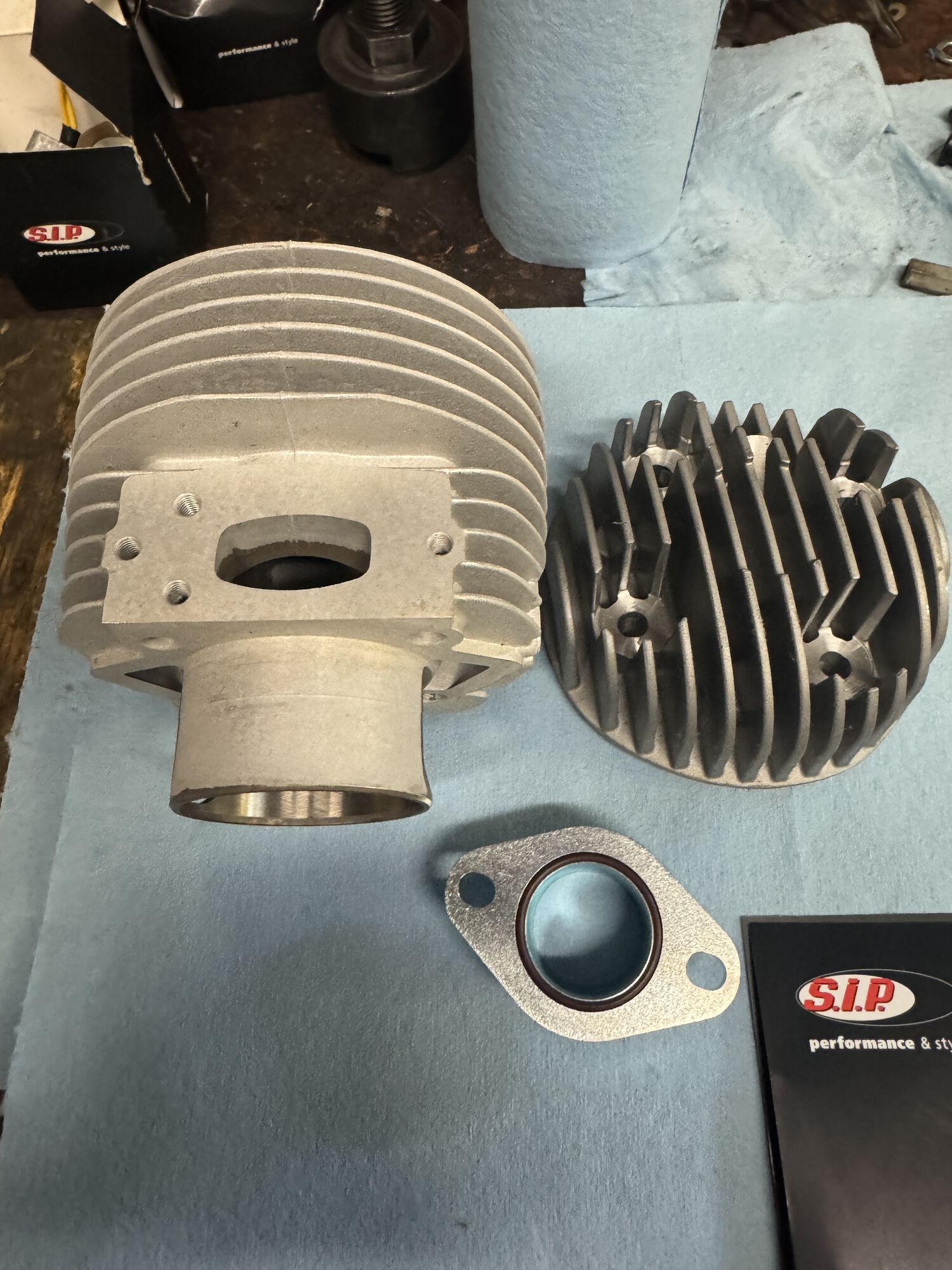 Modern Vespa : New GS150 cylinder has arrived.