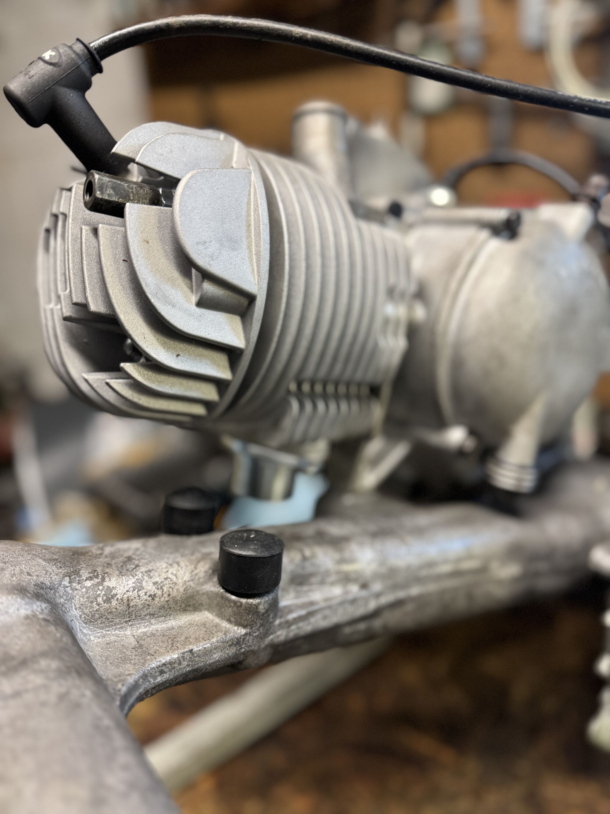 Modern Vespa : New GS150 cylinder has arrived.