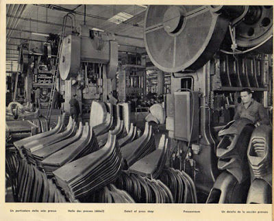 Modern Vespa : Factory Photos ~Picture Thread~