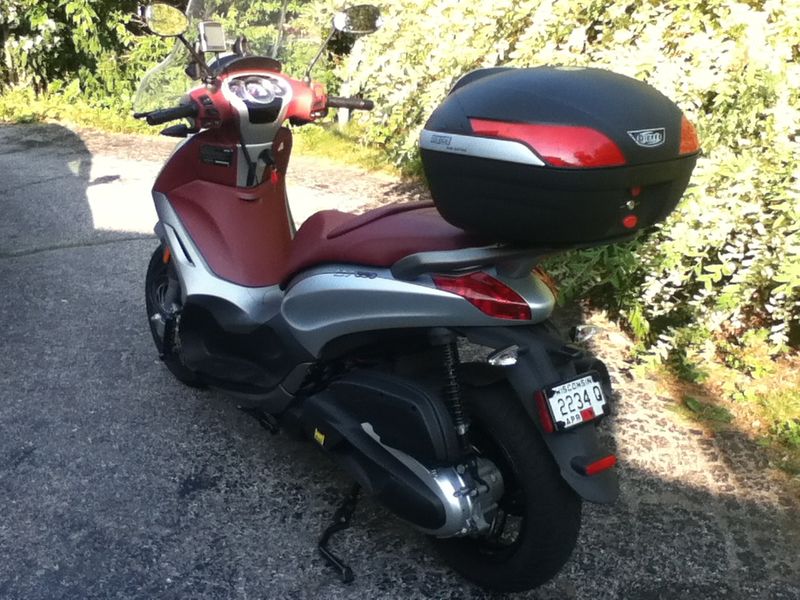 Modern Vespa : Quality of Piaggio top boxes