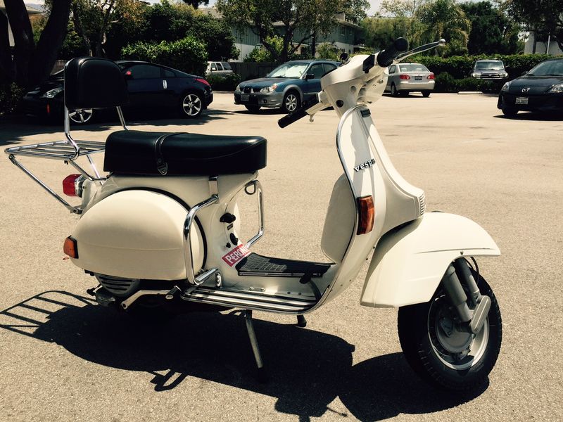 Modern Vespa : Here she is