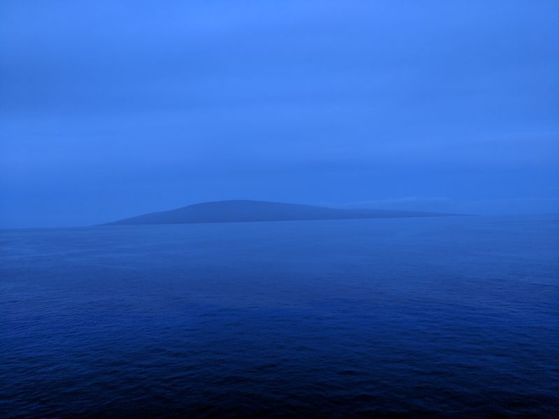 Modern Vespa : Sad on Maui