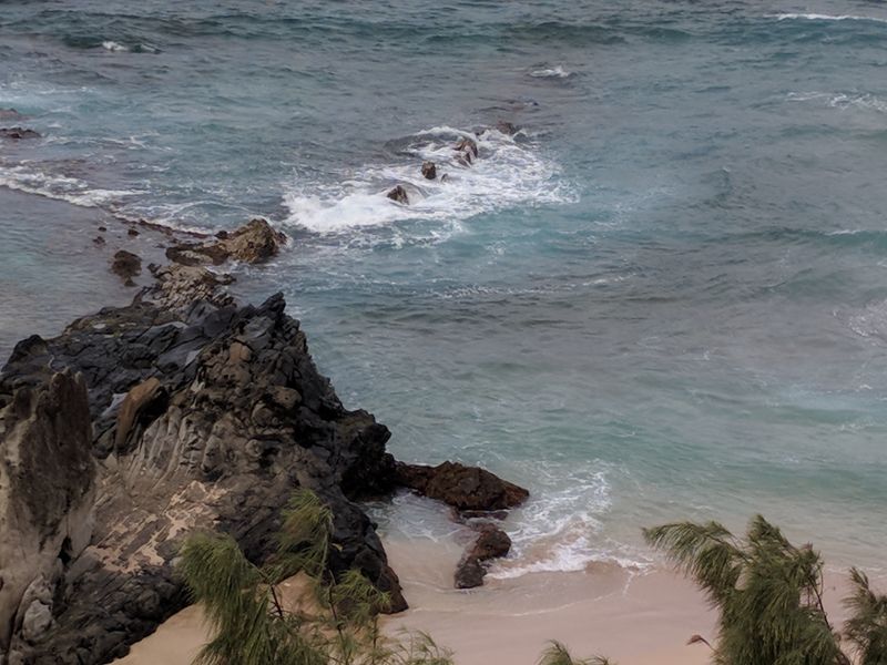 Modern Vespa : Sad on Maui