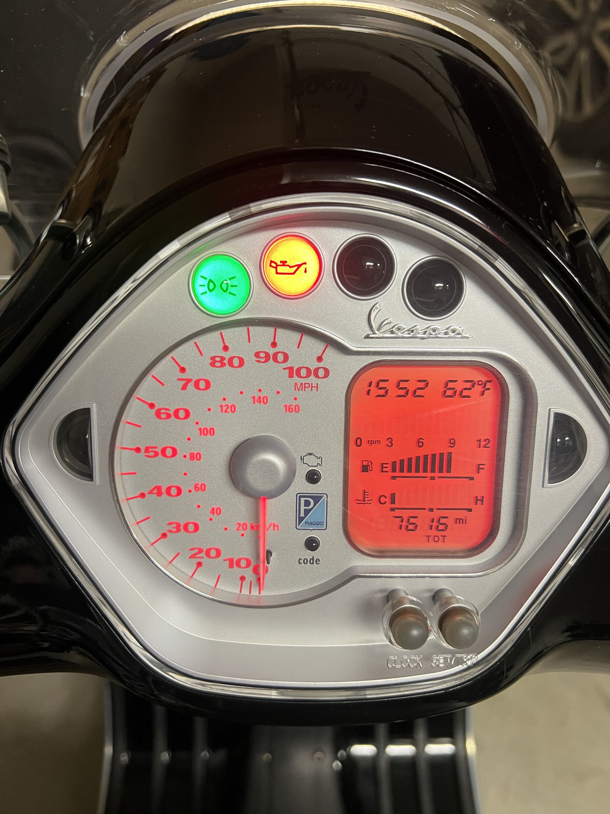 Modern Vespa : [Denver, CO] 2009 Vespa GTS 250-7616 Miles-Withdrawn
