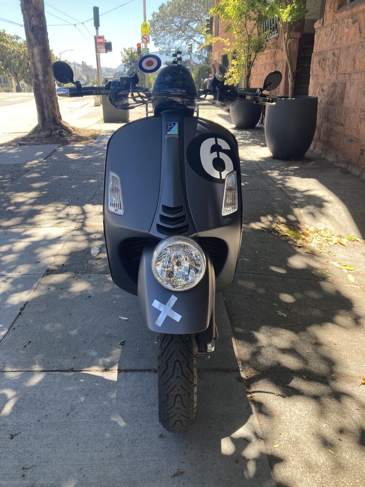 Modern Vespa : New Vespa Owner Head shake around 30mph???