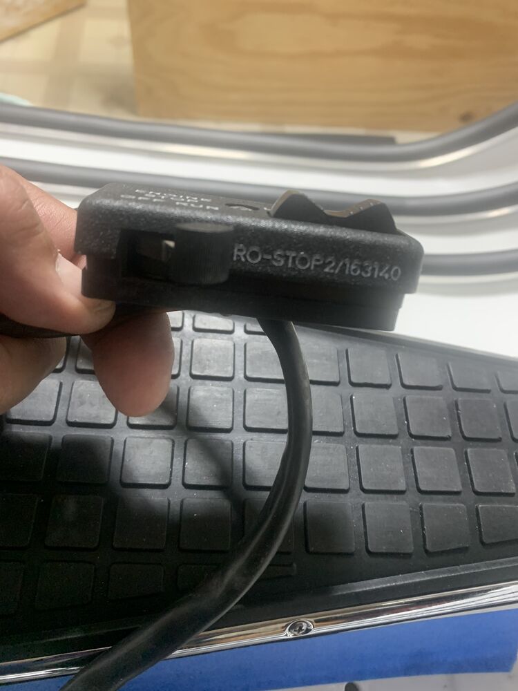 Modern Vespa : Kill switch busted. Do I have to fix it??