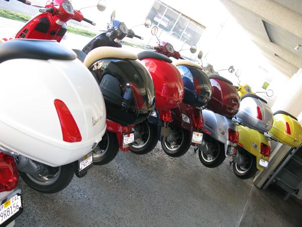 Modern Vespa : GTS Top Box