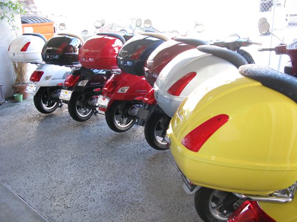 Modern Vespa : GTS Top Box