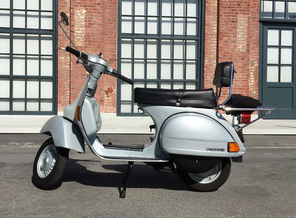 Modern Vespa : 1980 P200 Silver for you? Now in technicolor