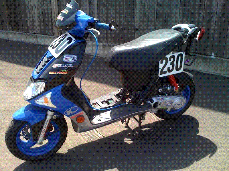 Modern Vespa : Scooter World Land Speed Trials, November 21st