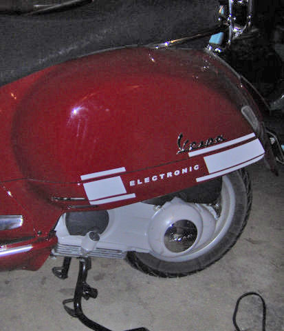 Modern Vespa : Rally Stripes on my GTS