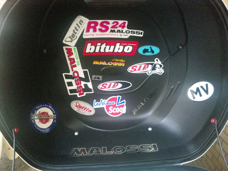 Modern Vespa : Stickers/Decals on your ride.