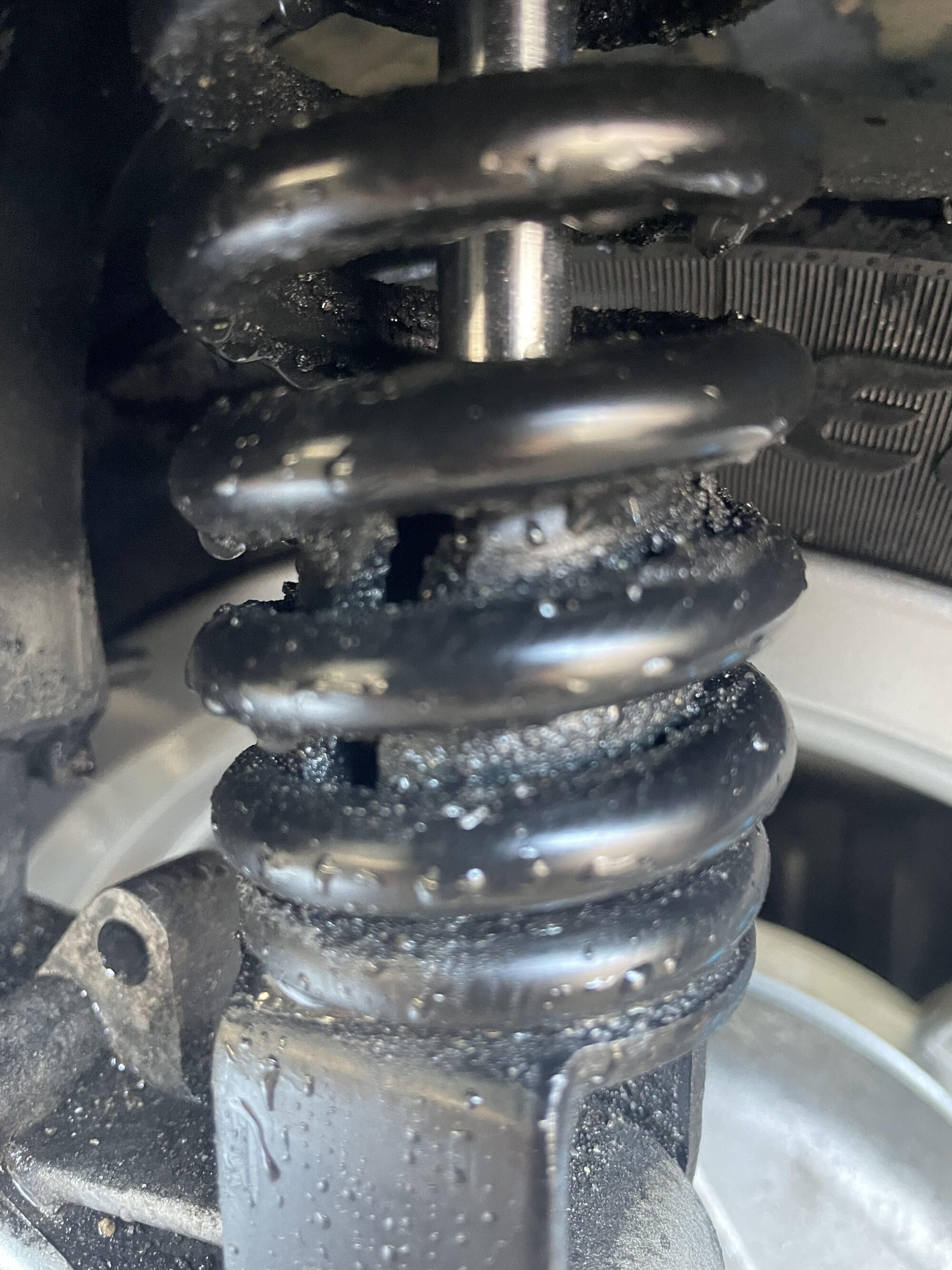 Modern Vespa : Rear Shock issue - 2020 primavera 50cc