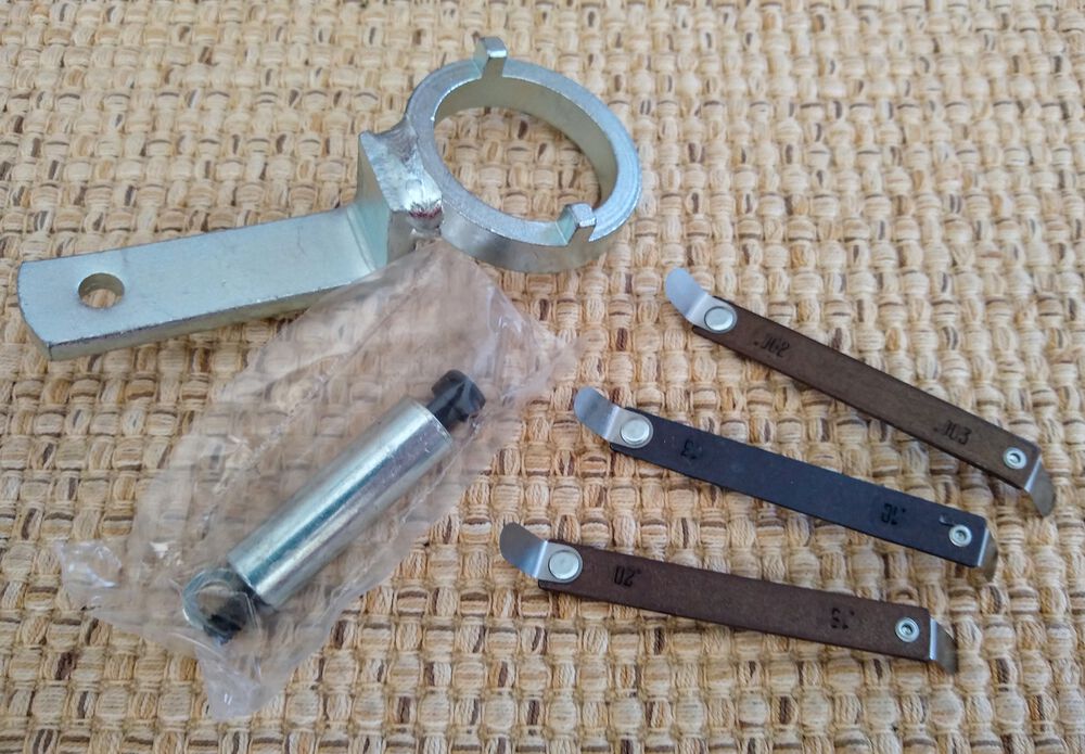 Modern Vespa : The tools have arrived, and now, my excuses have run out.