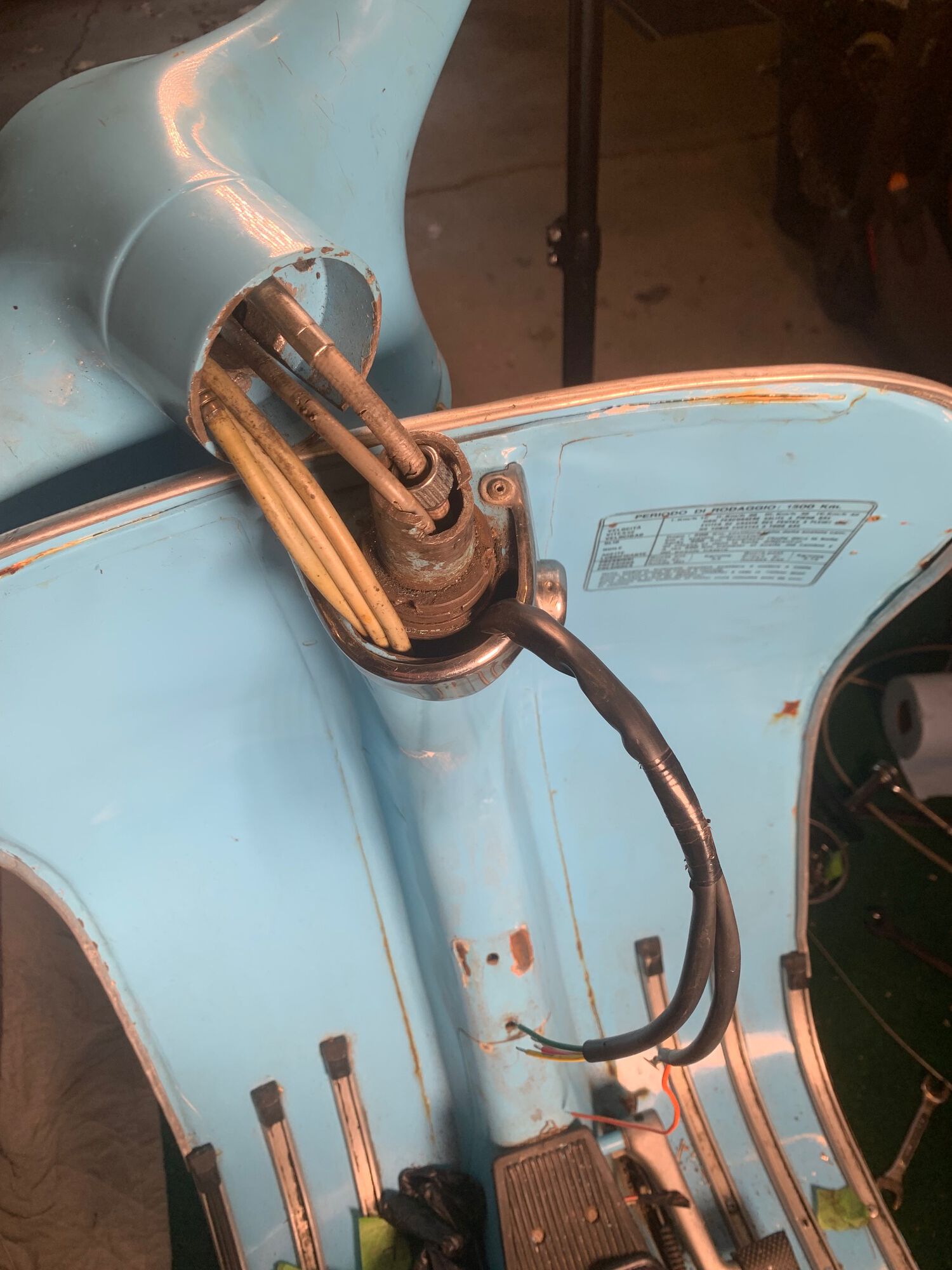 Modern Vespa : 63 VBB2 wire harness and outer throttle cable