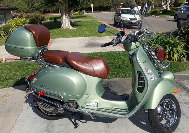 Modern Vespa : Vespa "GTV" all in one place