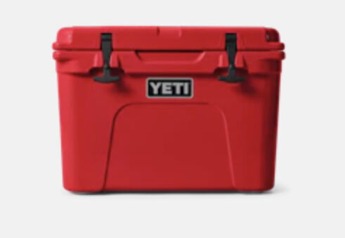 Modern Vespa : What's in your pet carrier?