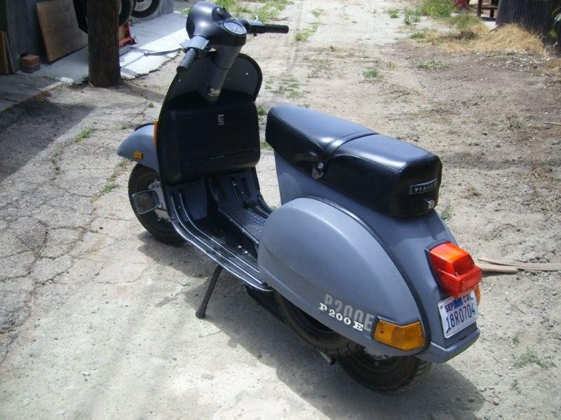 Modern Vespa : PX: Replacing US tail light with Euro tail light - need help