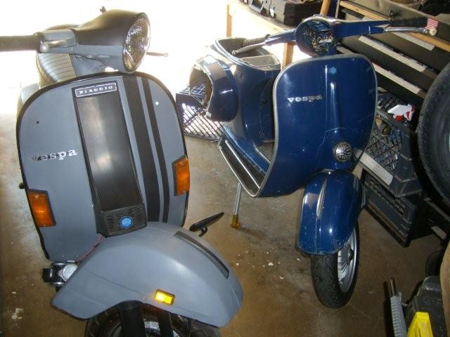 Modern Vespa : Center stan boots