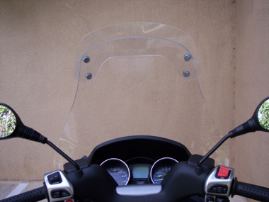 Modern Vespa : Laminar Lip on Fabbri Windscreen