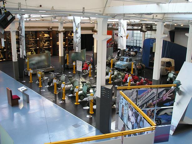 Modern Vespa : Piaggio Museum