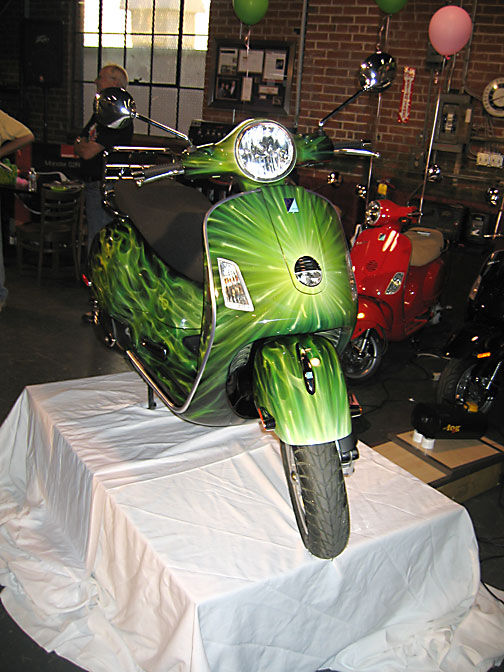 Modern Vespa : New Scooty