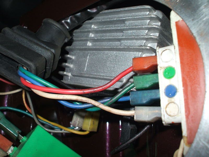 Modern Vespa : Newbie HELP- ELECTRICS WIRING PROBLEM with my LML VESPA!!