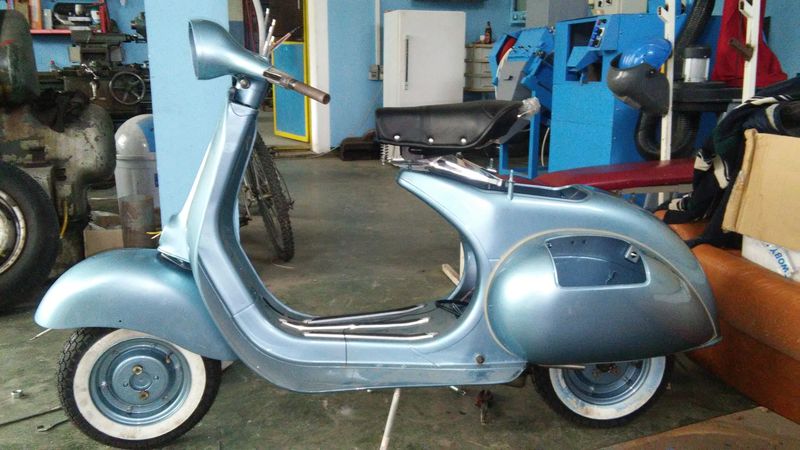 Modern Vespa : Indentification help