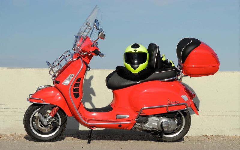 Modern Vespa : Windscreen for my 2014 GTS 300 Super