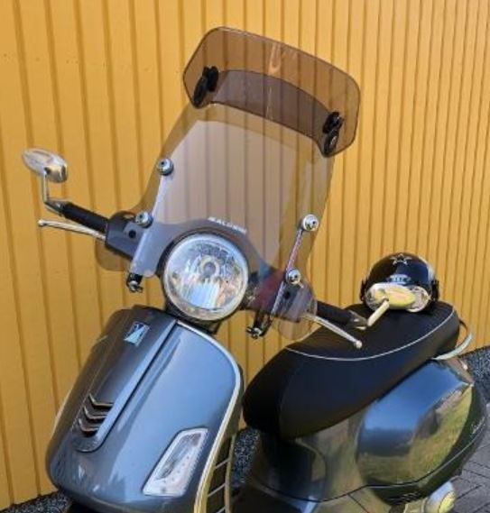 Modern Vespa : My great windshield showdown