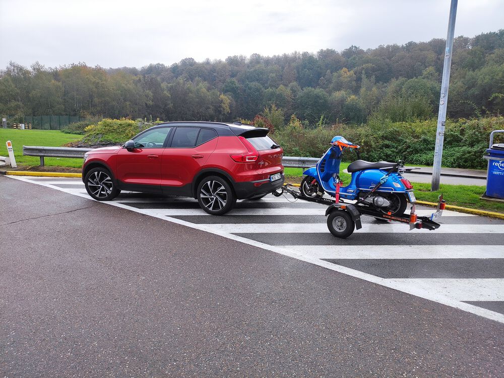 Modern Vespa : Transporting your new scoot - tips please.