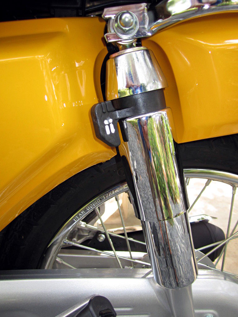 Modern Vespa : Honda Super Cub video