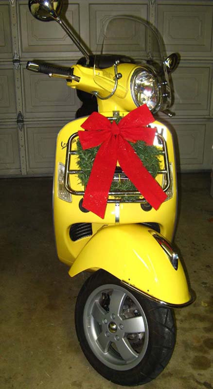 Modern Vespa : Happy Scooterdays!