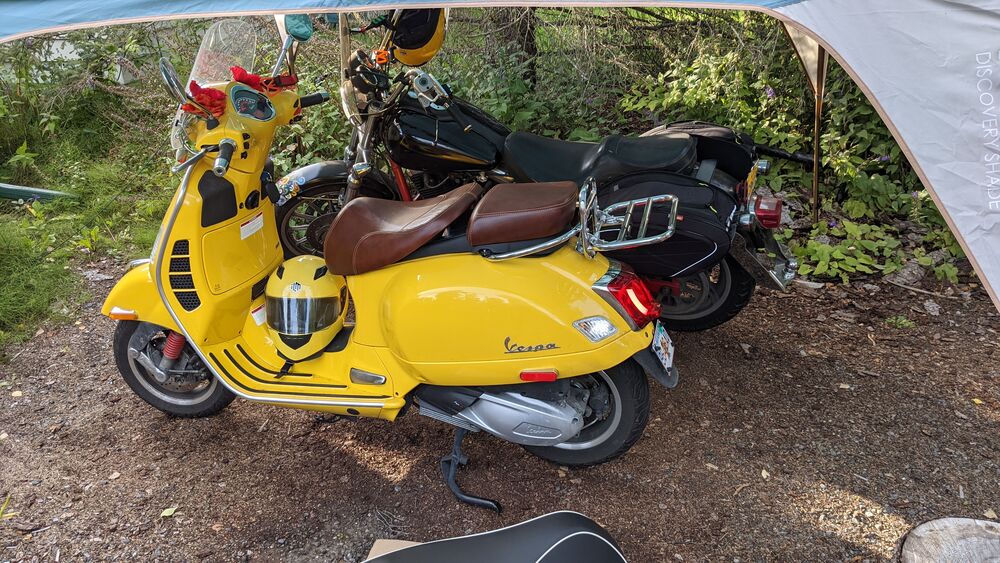 Modern Vespa : Can GTV split seat fits on GTS300 Supertech (year: 2020)