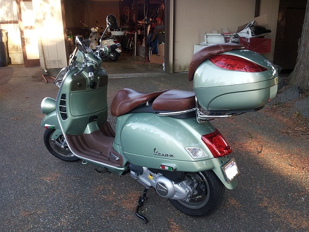 Modern Vespa : Vespa "GTV" all in one place