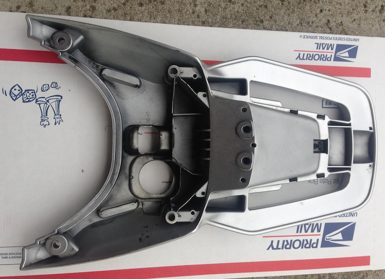 Modern Vespa : [SoCal or ShipUS] GT200 Factory Rack-The Duckbill **GONE**