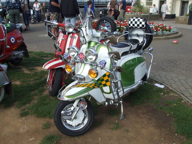 Modern Vespa : Mod is for Mod