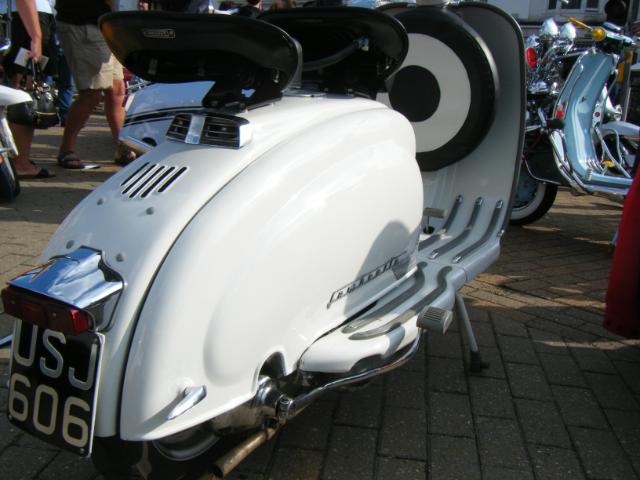 Modern Vespa : Mod is for Mod