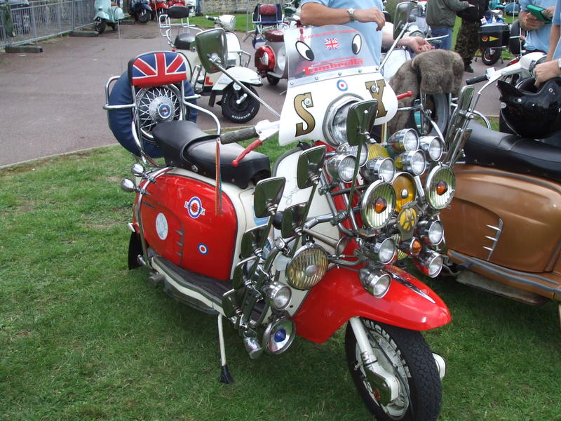 Modern Vespa : Mod is for Mod