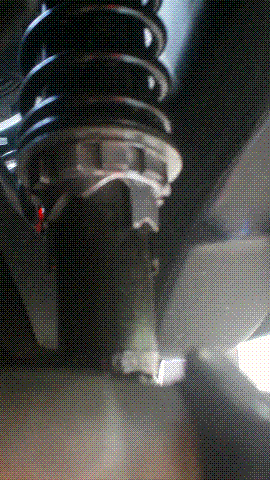 Modern Vespa : Shock adjustment