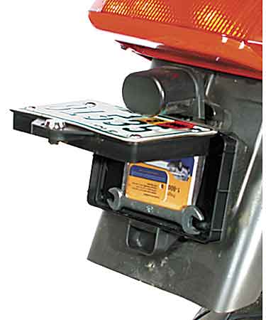 Modern Vespa : What do you use to hold your Registration on the MP3?