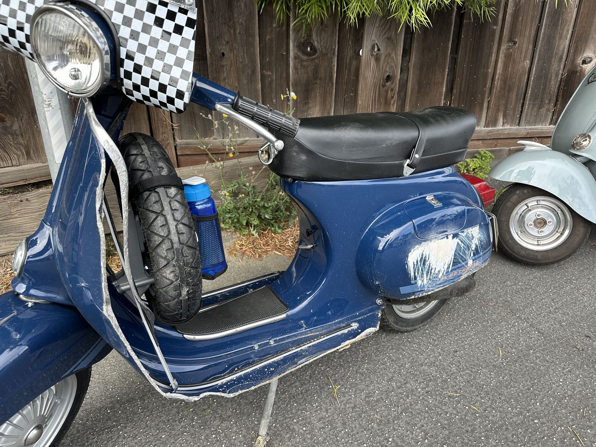 Modern Vespa : Santa Cruz Morning Wood Classic Scooter Rally