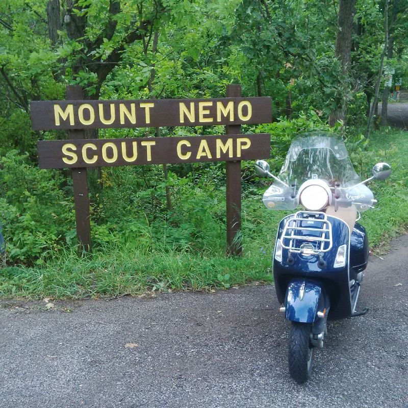 Modern Vespa : Out Riding