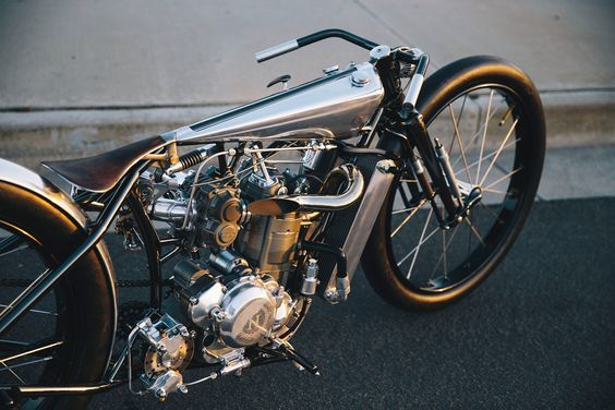 Modern Vespa : Streamline, Art Deco, Aerodynamic Scoots & Motorcycles