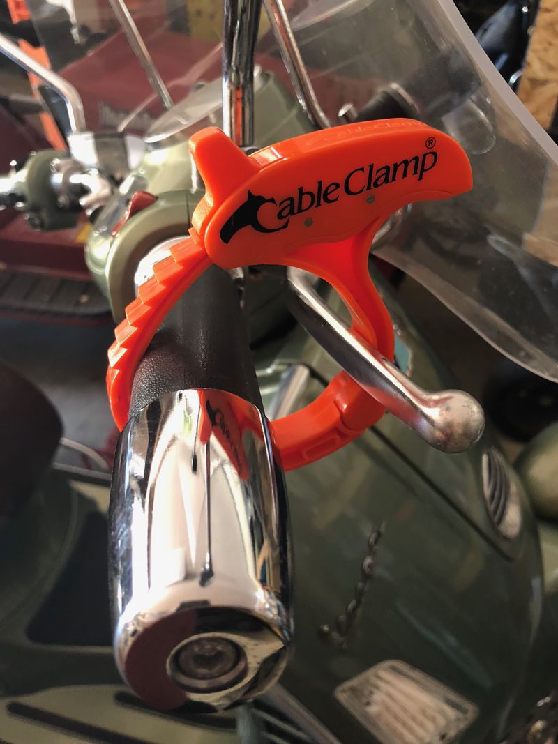 Modern Vespa : Brake Clamp