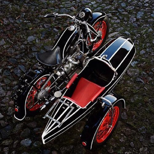 Modern Vespa : Streamline, Art Deco, Aerodynamic Scoots & Motorcycles